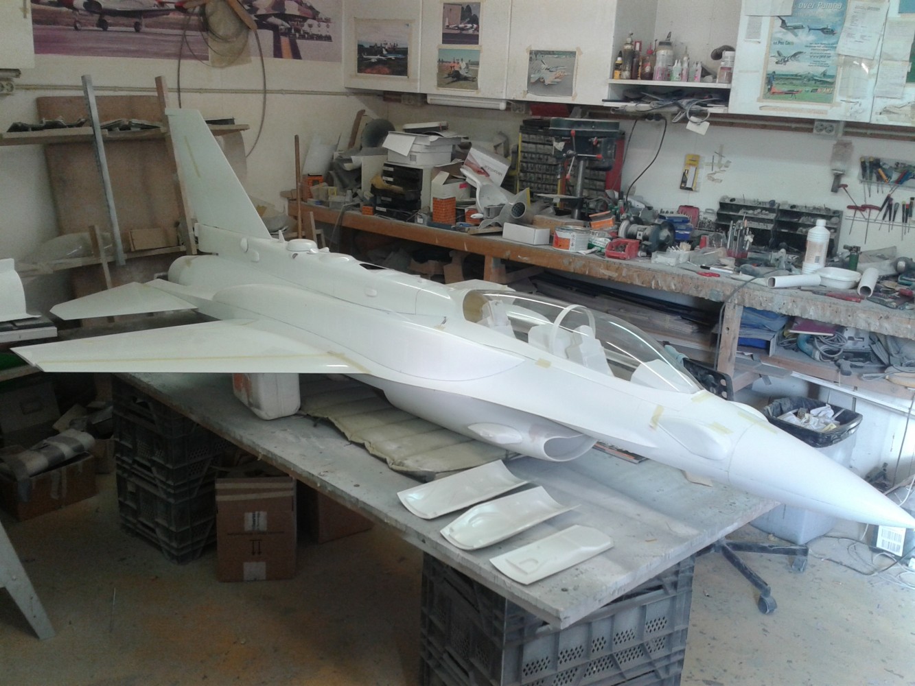 Complete F-16 D - I kit Scale-Jets • Scale-Jets.com